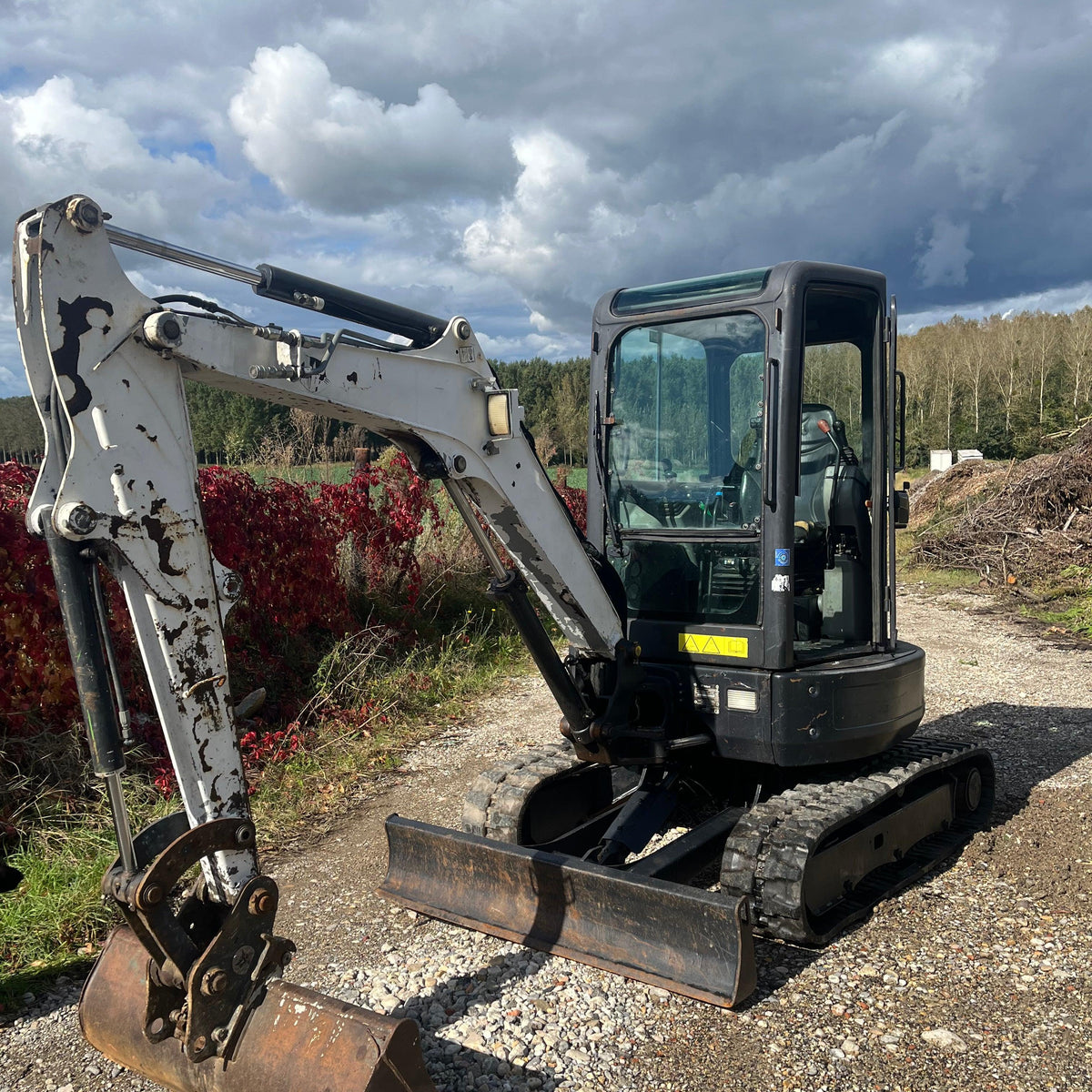 MINI PELLE BOBCAT E26 – HYDROMAT