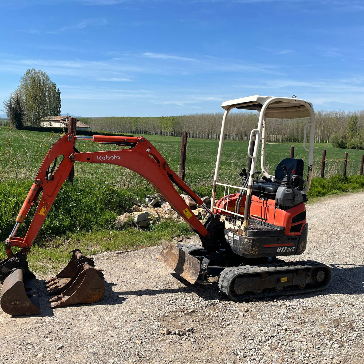 MINI PELLE KUBOTA U17-3 – HYDROMAT