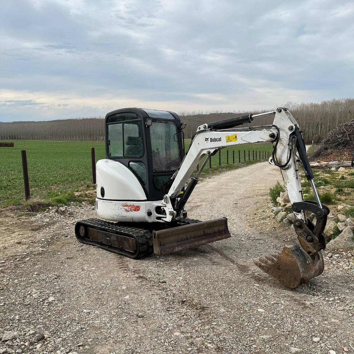 MINI PELLE BOBCAT 425 – HYDROMAT